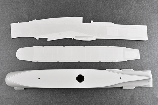 USS Intrepid CVS-11 1/700 - Trumpeter | Car-model-kit.cz